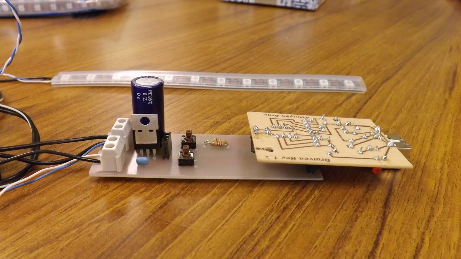 Arduino Simulator Which Supports Attiny Rewadomains