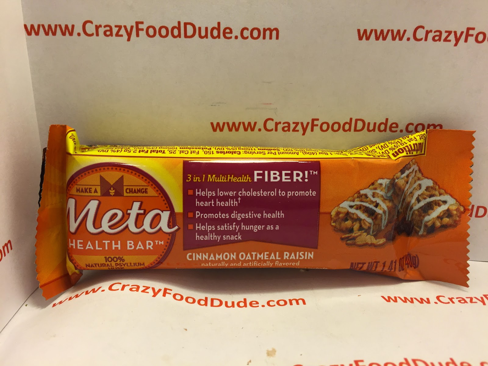 Crazy Food Dude: Review: Meta Health Bar Cinnamon Oatmeal Raisin Bar