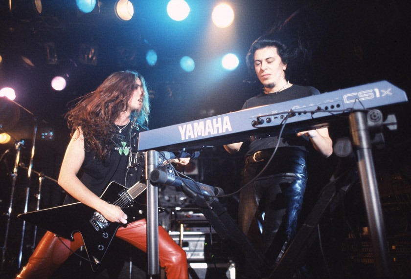 ΣΥΝΕΝΤΕΥΞΗ BOB KATSIONIS: ΜΙΛΑΕΙ ΓΙΑ ΤΟ ΜΕΛΛΟΝ ΤΩΝ OUTLOUD, ΓΙΑΤΙ ΕΦΥΓΕ ...