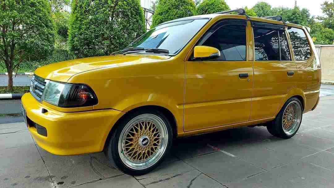 Foto Modifikasi Kijang Kapsul yang Elegan | Elegant modification Toyota ...