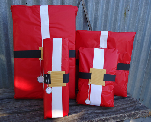 Cat 'n Cart Crafts: Gift Wrapping - Santa Suit