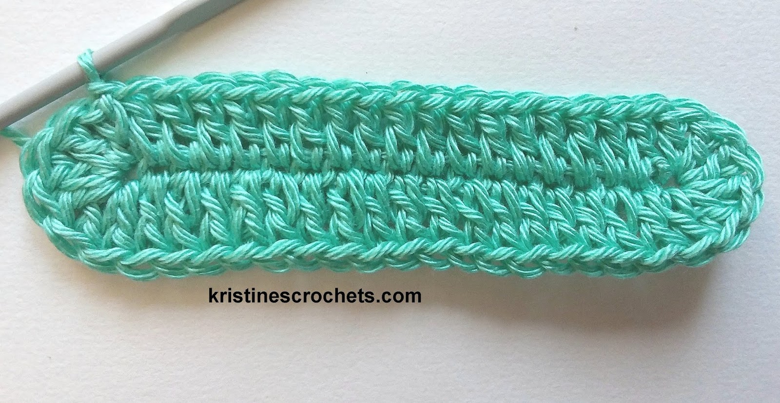 KristinesCrochets : Oval Doily Table Runner Crochet Pattern