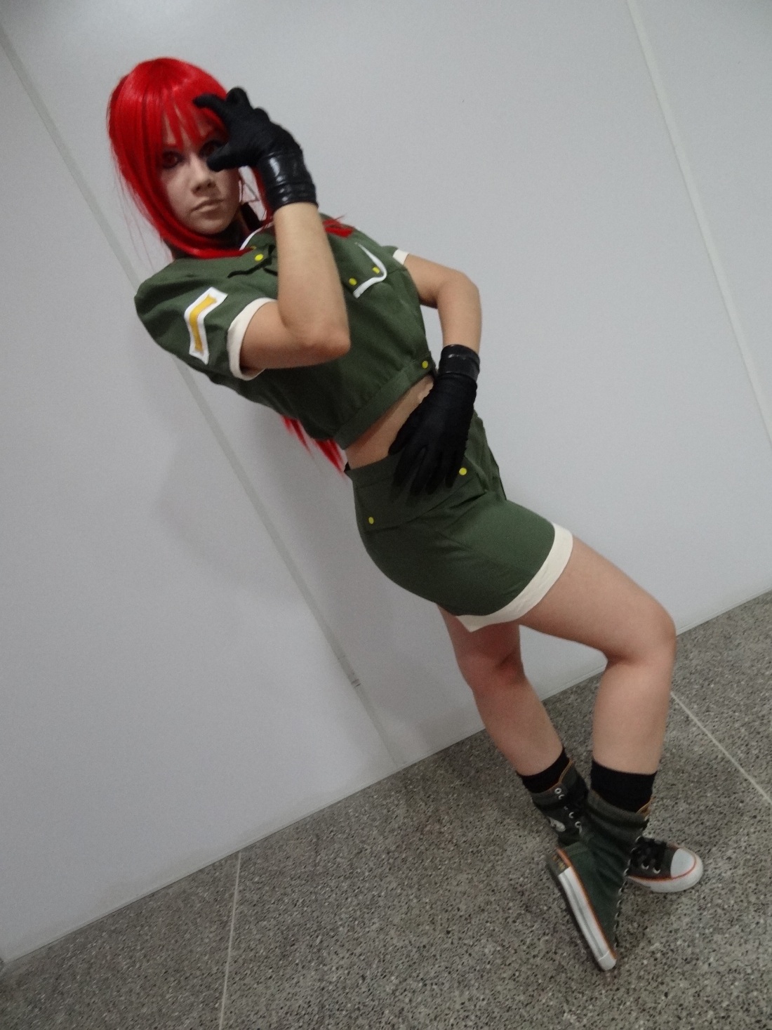 Sakura Amai Cosplayer: Ensaio Cosplay: Leona Heidern versão Orochi