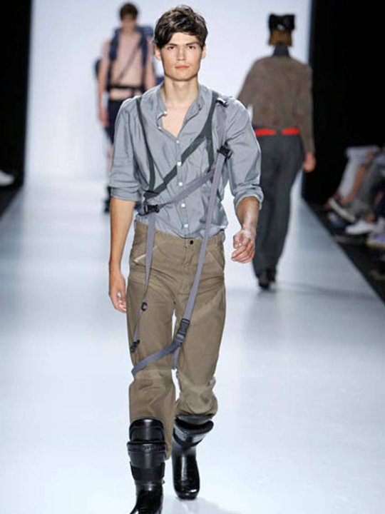 Style File: Street Wear : Utilitarian Meets Military Style by Adam De ...