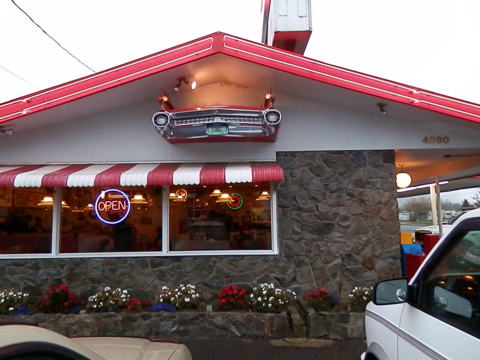 Breakfast Bro: Breakfast on Main Street, Springfield, Oregon