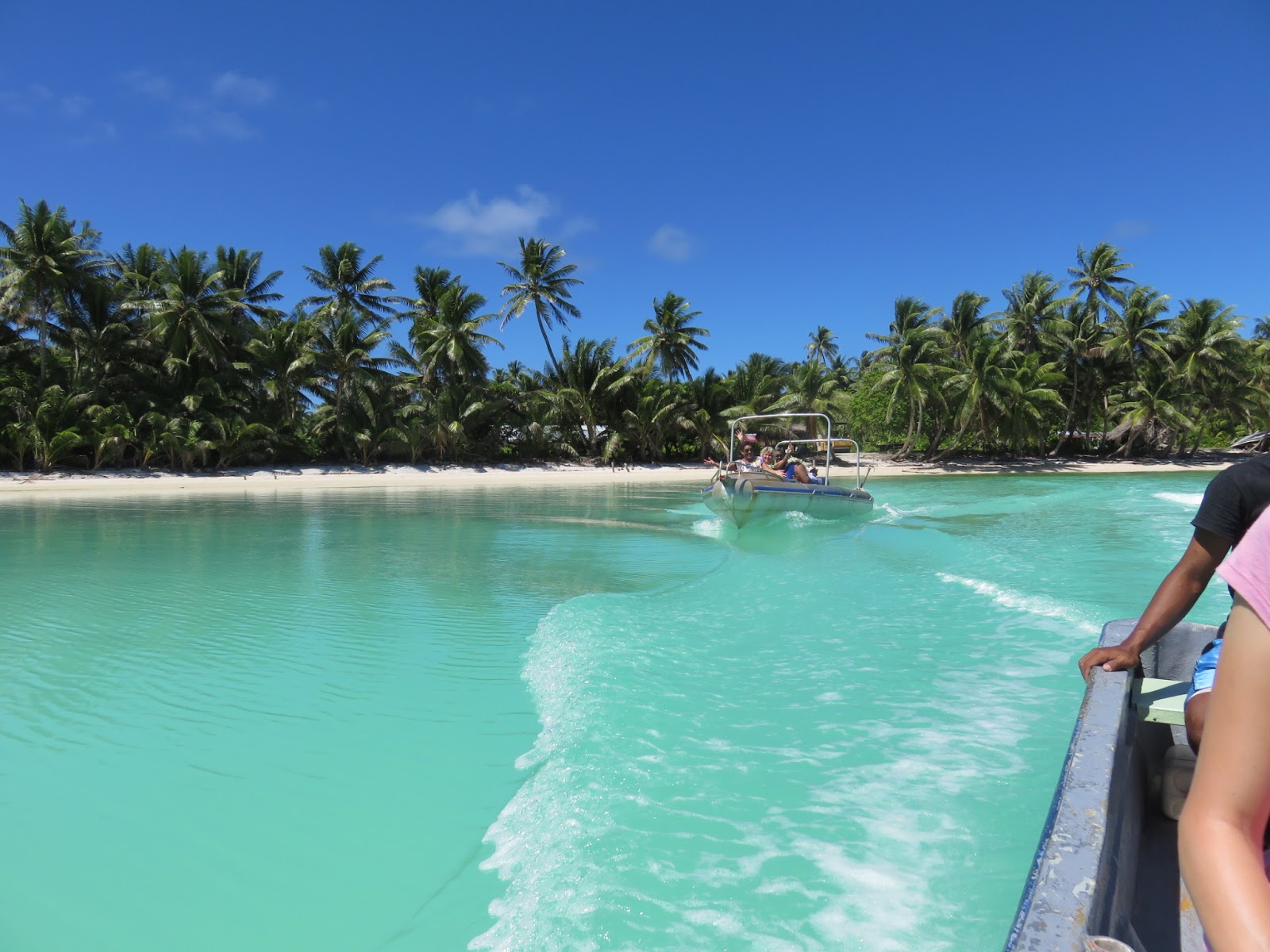 Postcards A world Travelogue: Cook Islands - Pukapuka