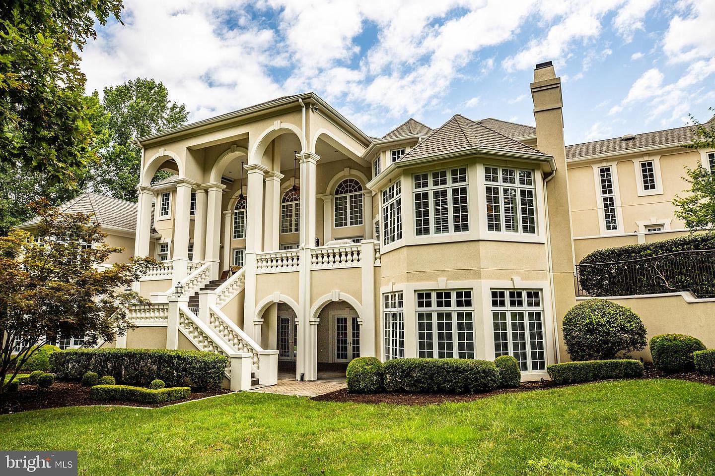 15,000 Square Foot Colonial-Style Stucco Mansion In Spotsylvania, VA ...