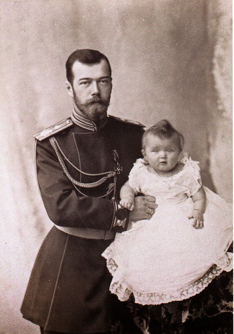 Aspundir: Czar Nicholas II and Empress Alexandra Family