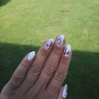 30+ Beautiful white Fall Nails Art Design for Career Women