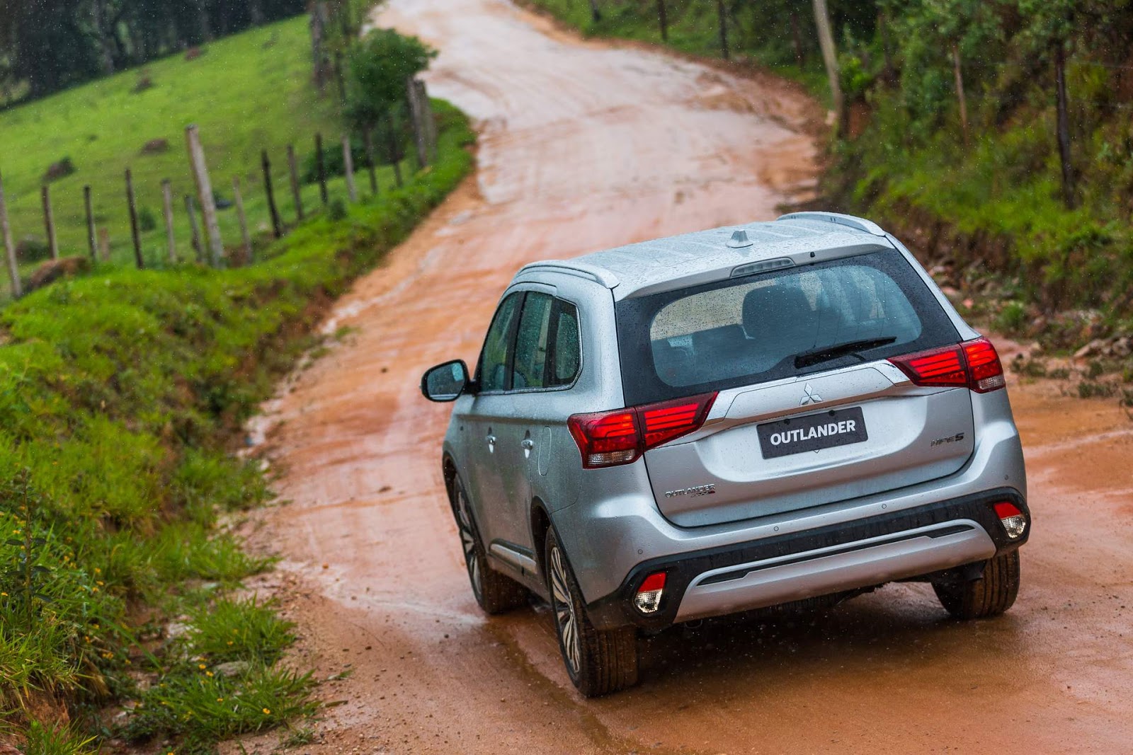 Mitsubishi Outlander 2019: fotos, preços e especificações