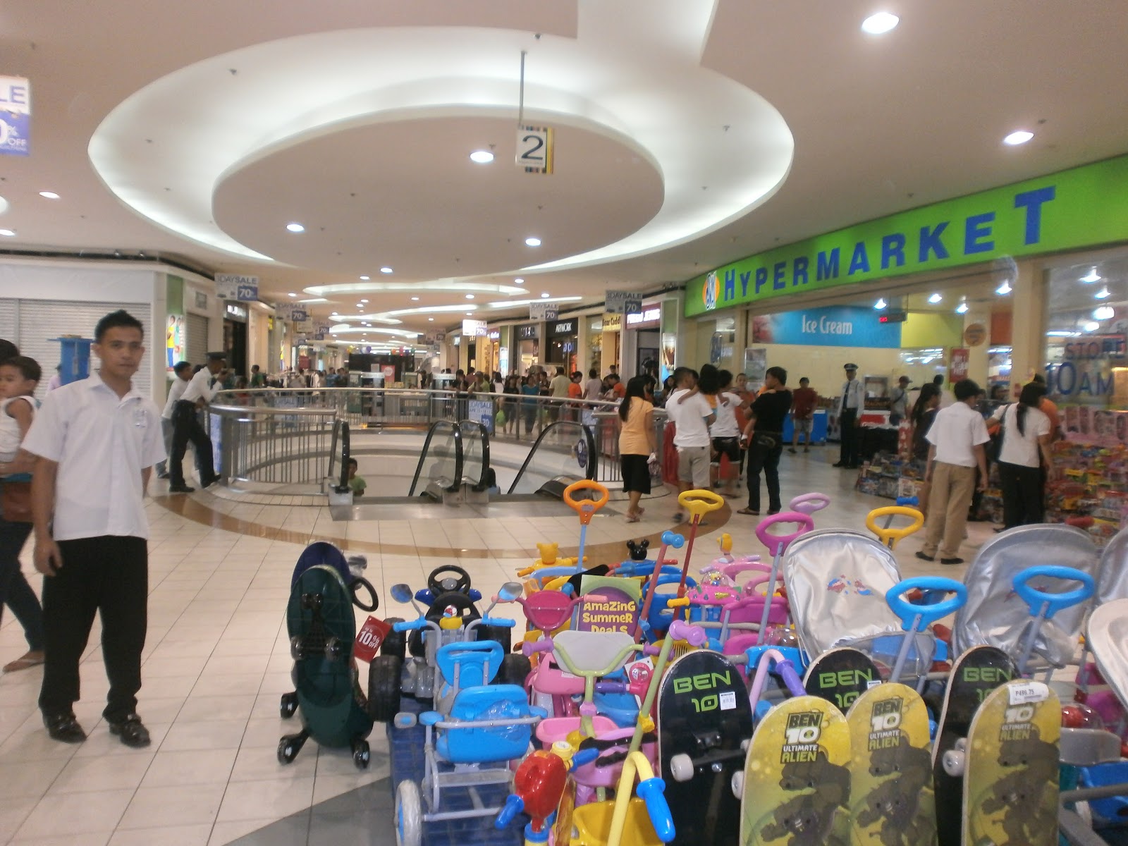 One Valenzuela: SM Valenzuela 3 day sale: April 13-15, 2012