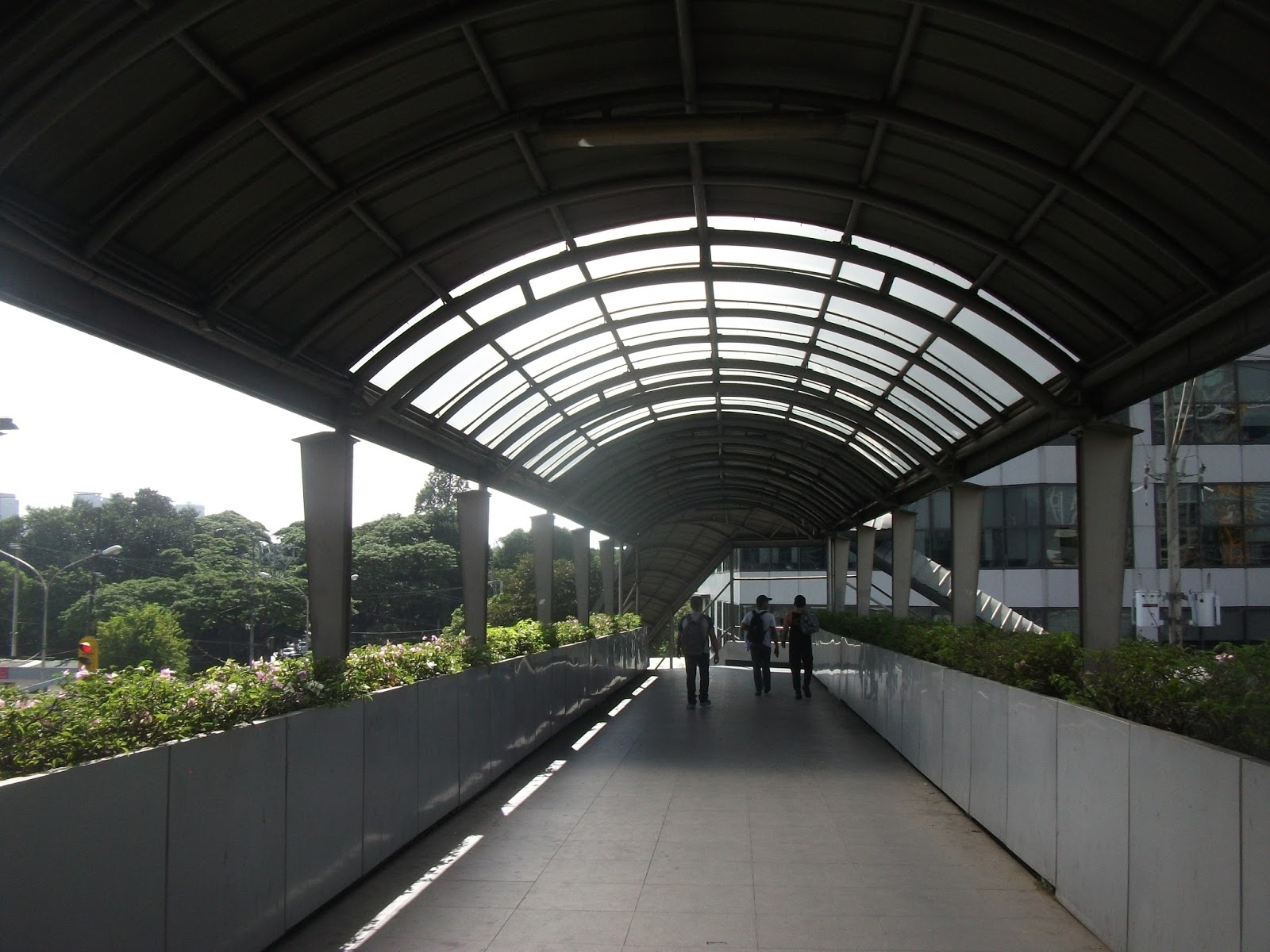 BUILDER'S JOURNAL: RENOVATION OF EDSA-AYALA FOOTBRIDGE, MAKATI CITY