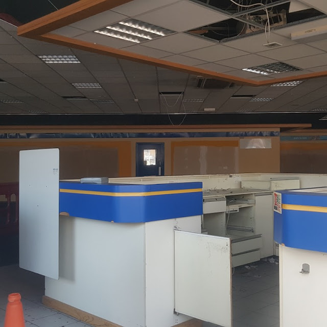 The Ham and Egger Files: The last remnants of Blockbuster Video in ...