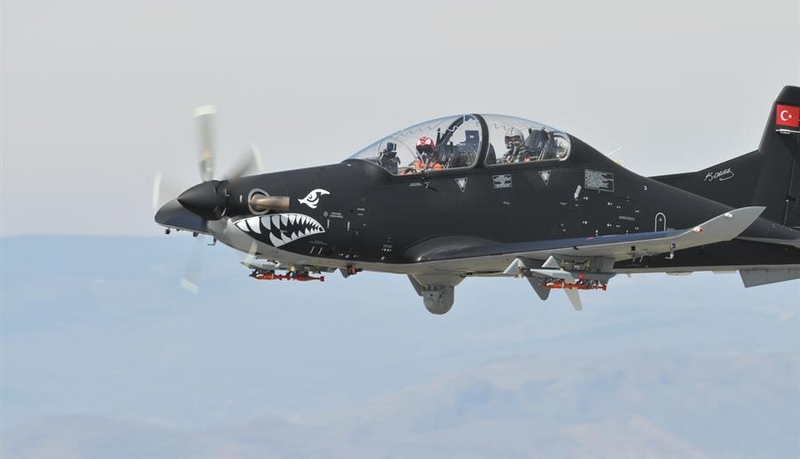 desarrollo defensa y tecnologia belica: Turquía exportará 12 TAI Hürkuş ...