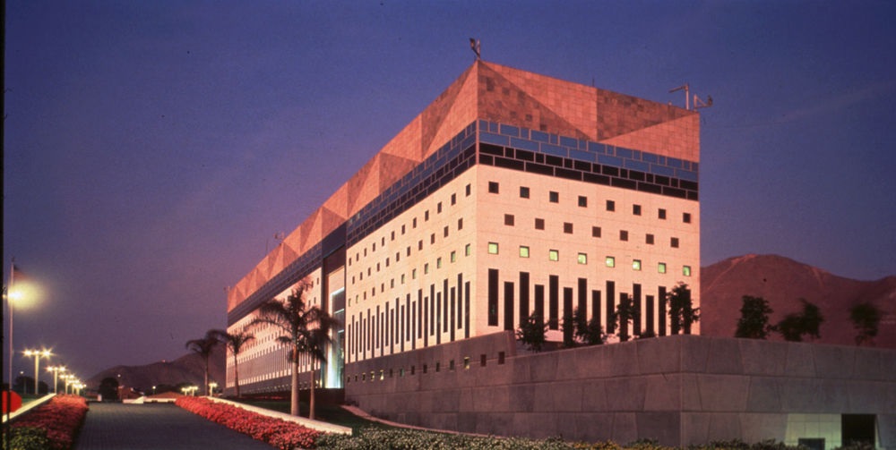 Edificios del Perú: Embajada de Estados Unidos