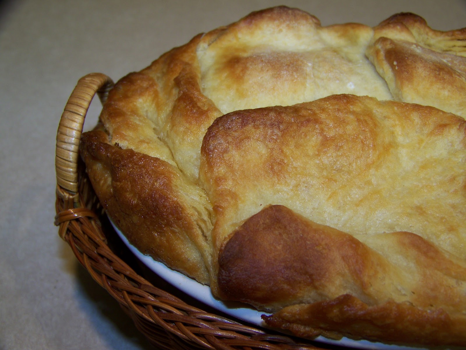 Sarah's Adventures in Culinary Experimentation: Manwich Pot Pies