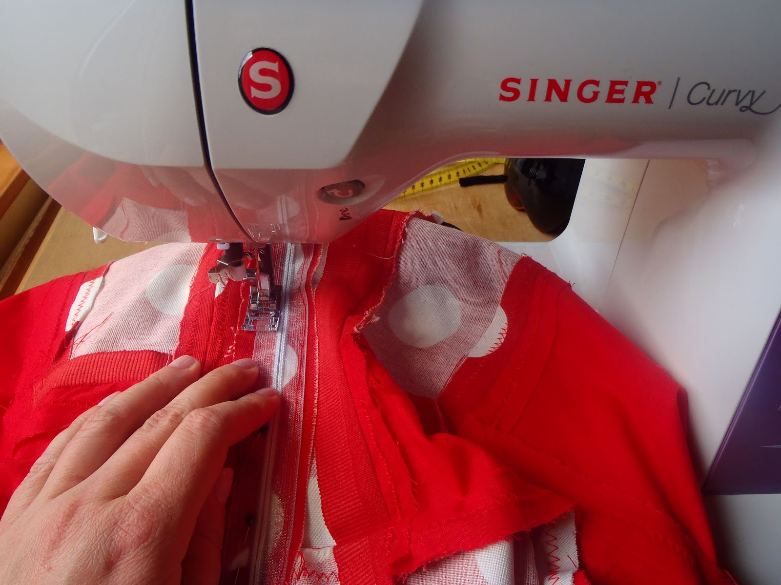 Dandinella: DIY: Pin Up Dress - Completed!