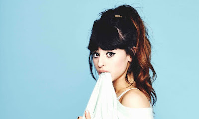 Foxes: "Amazing" (Single Premiere/Final Version) | love performance