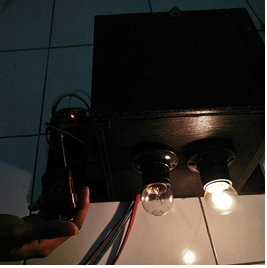 Belajar Mikrokontroler: Pengatur Intensitas Dua Lampu AC dengan Kontrol RF