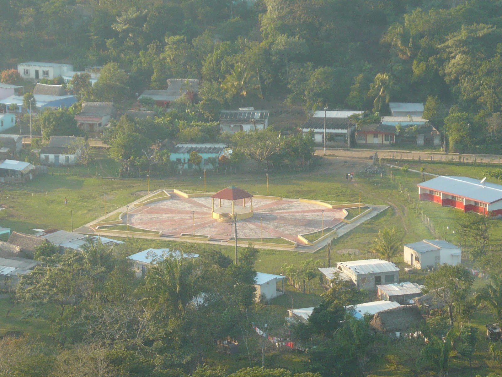 DESCUBRE LOS LIRIOS ,ANGEL R. CABADA VERACRUZ: HISTORIA QUE REDACTA A ...