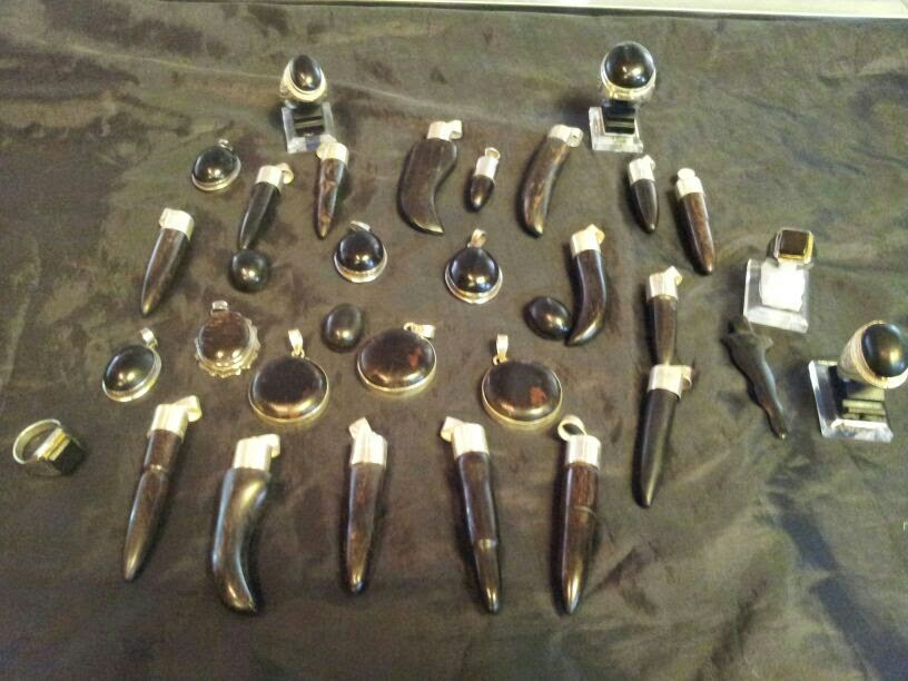 UnitedLuckyStone Online Shop Blog: Kayu Penunduk Malam Collection