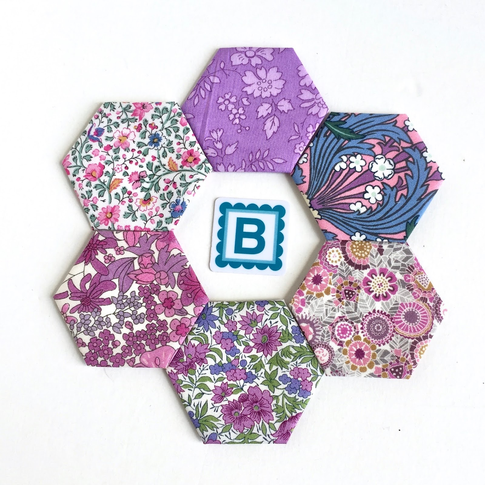 Stitching Notes: How I Make Hexagon Flowers for Grandma's Love Quilt