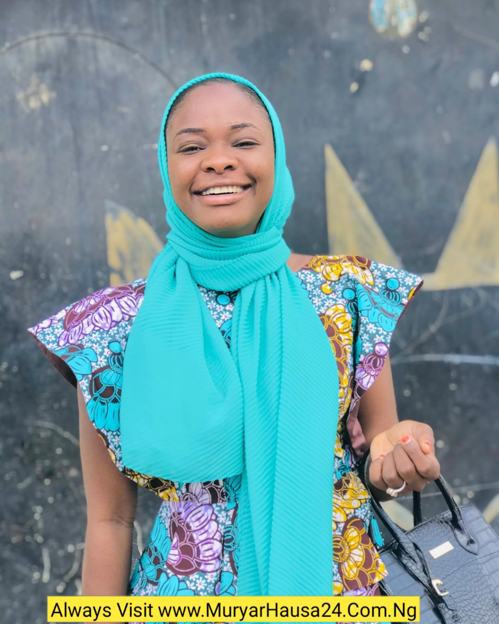 Kalli Zafafan Hotunan Minal Ahmad - MURYAR HAUSA24 ONLINE MEDIA