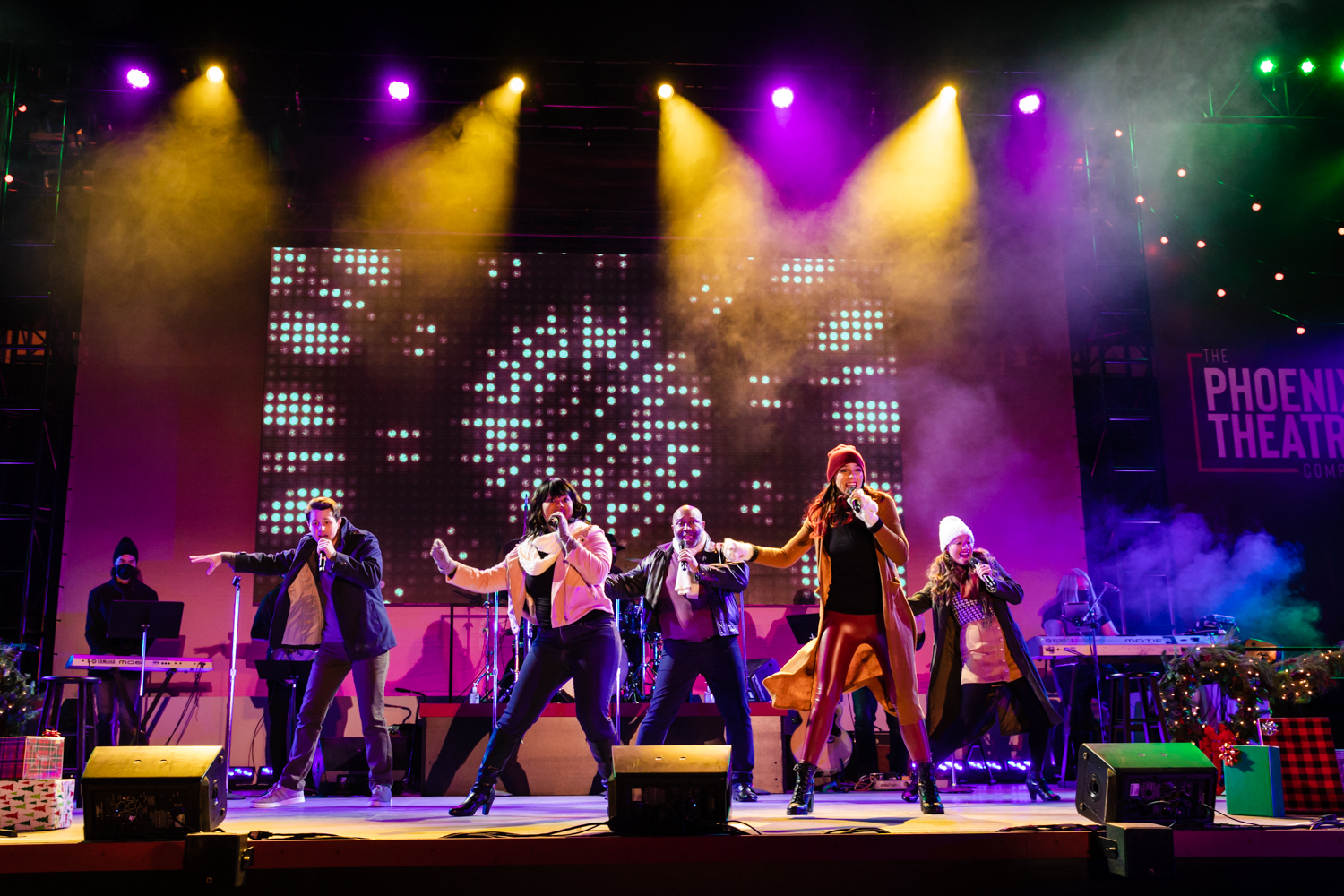 PHX Stages: reviews - UNWRAPPED: AN ORIGINAL CHRISTMAS REVUE - The ...