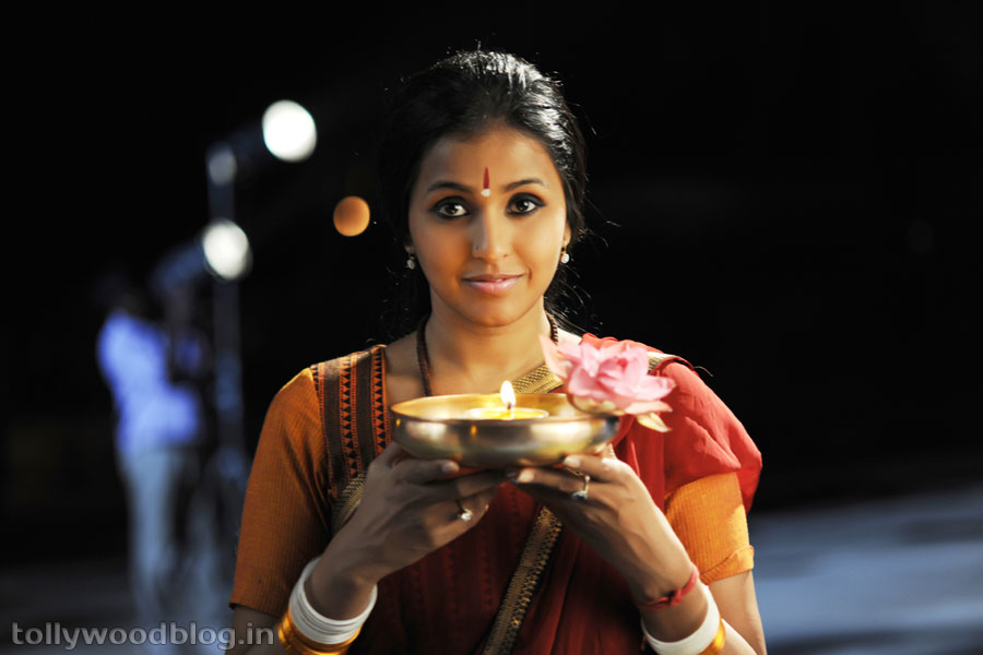 Smitha's Devotional Album Ishana photos stills Gallery