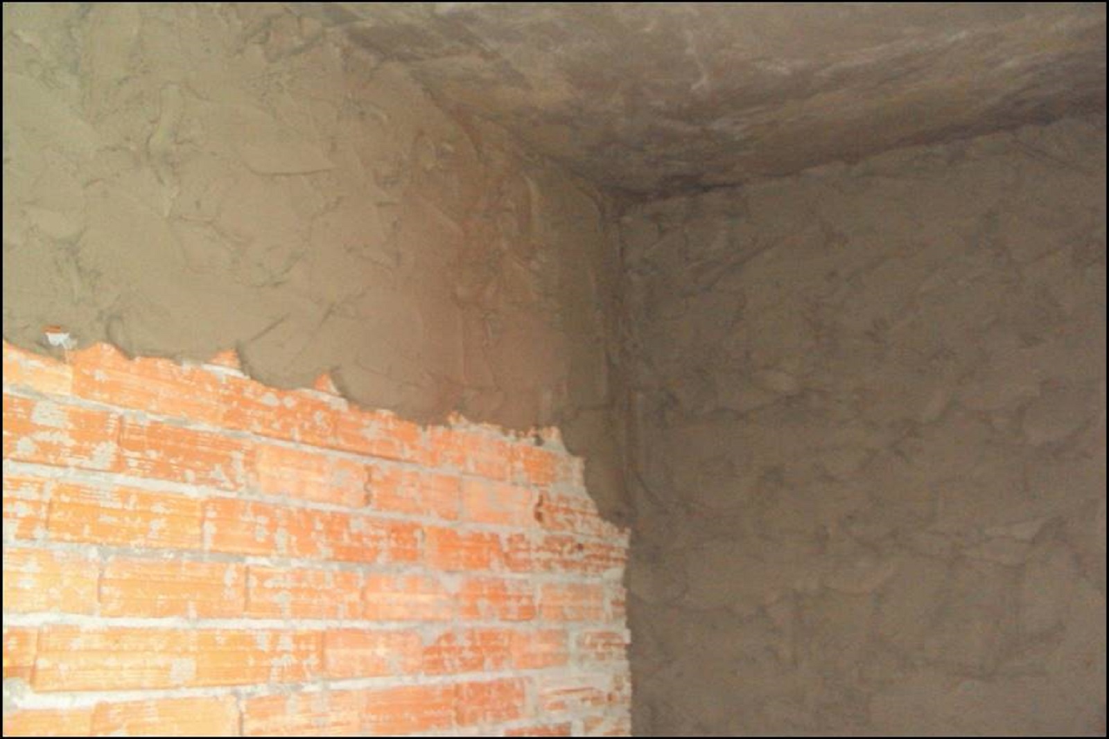 Emboço e reboco: qual a diferença? - Conexão Engenharia