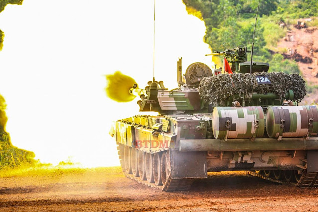 The Dead District: PT-91M Pendekar MBTs of the Malaysia Army at firing ...