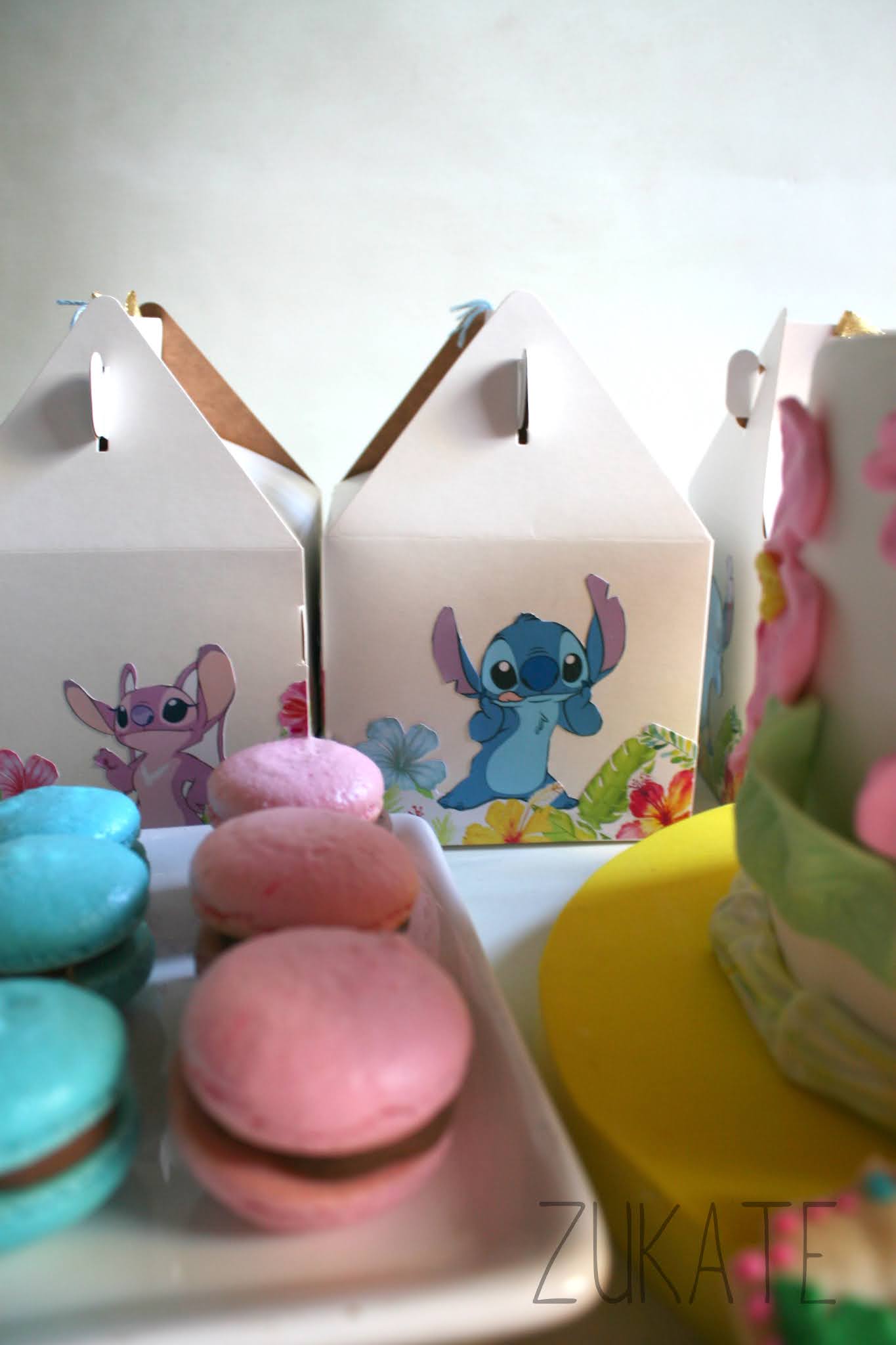 MESA DULCE DE LILO Y STITCH PARA IBI | ZUKATE