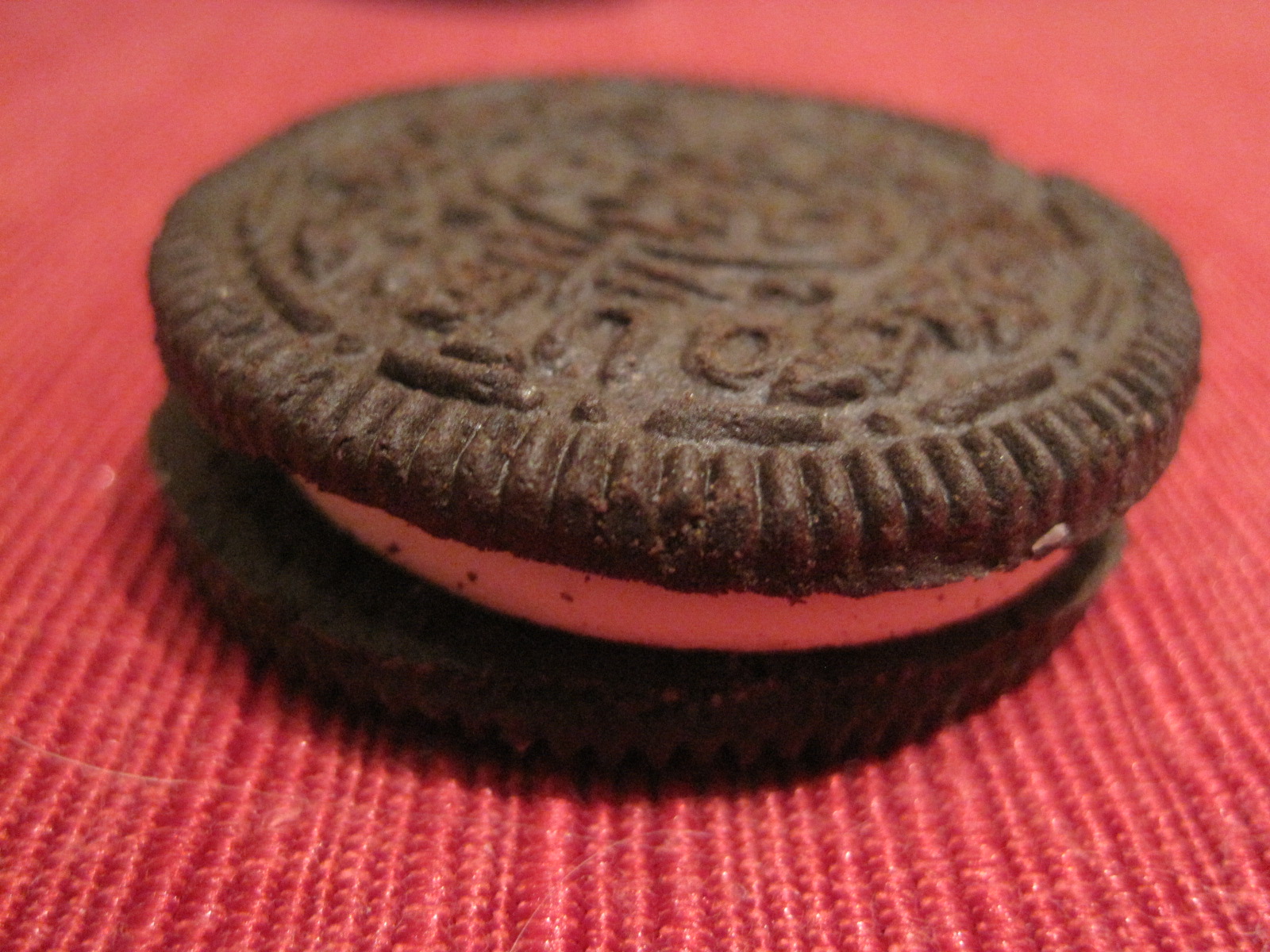 Adventures in Everything: Adventures in Eating Oreo Cookies