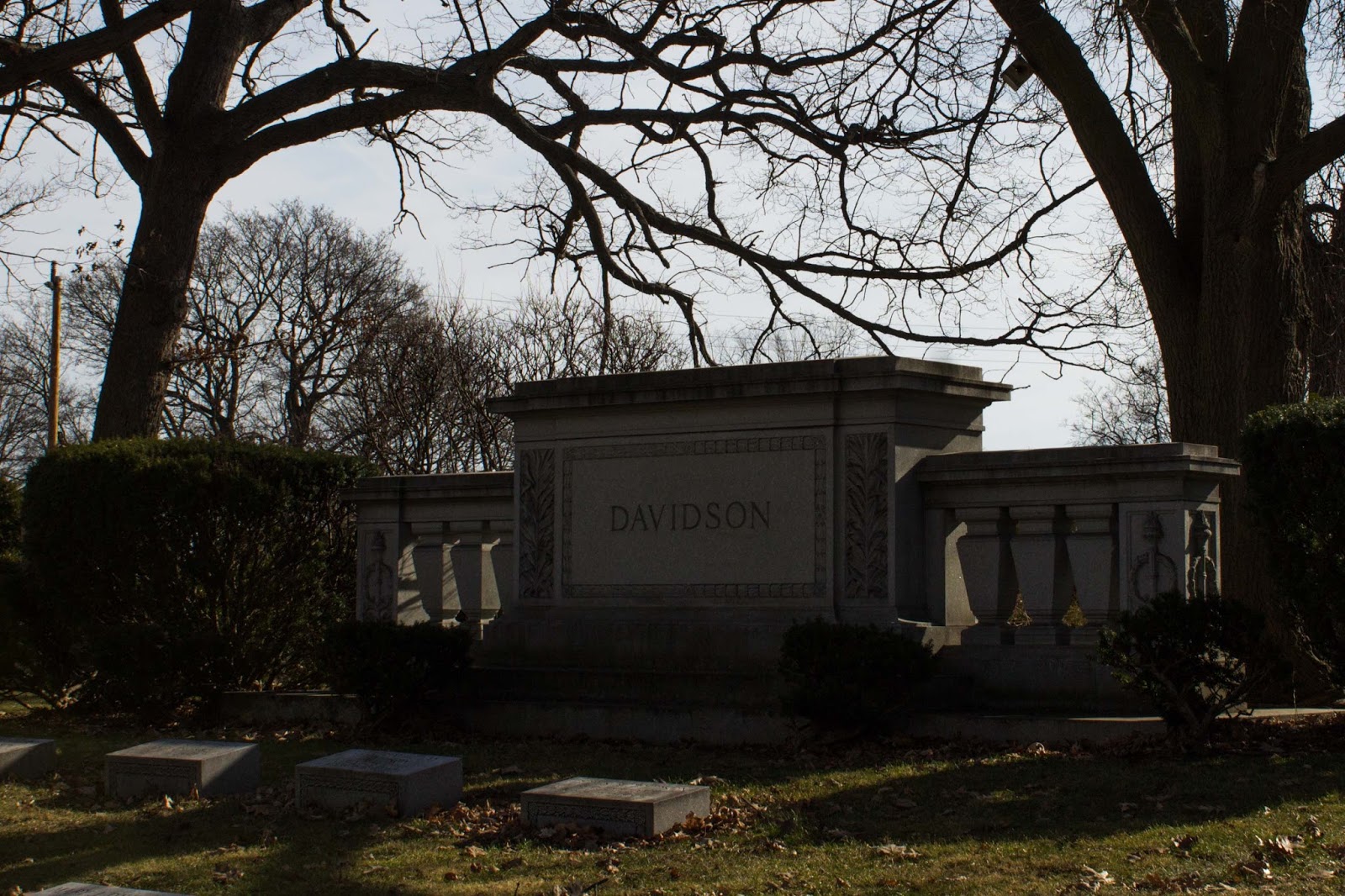 Midwestern City Girl: History Amongst the Tombs: Forest Home Cemetery