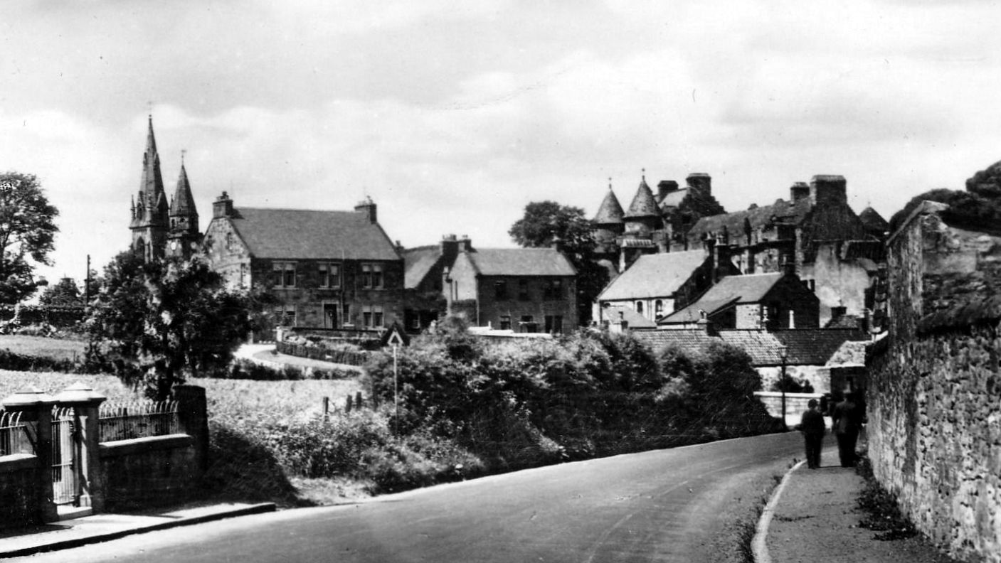 Tour Scotland: Old Photograph Road To Falkland Fife Scotland Tour Scotland: Old Photograph Road To Falkland Fife Scotland