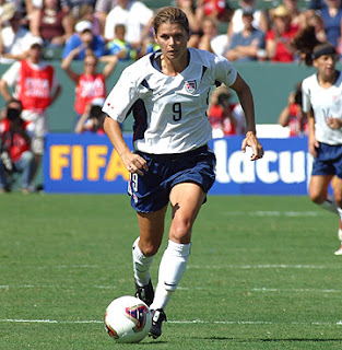 Biography: Mia Hamm Biography USA Soccer Player Current News Olympic ...