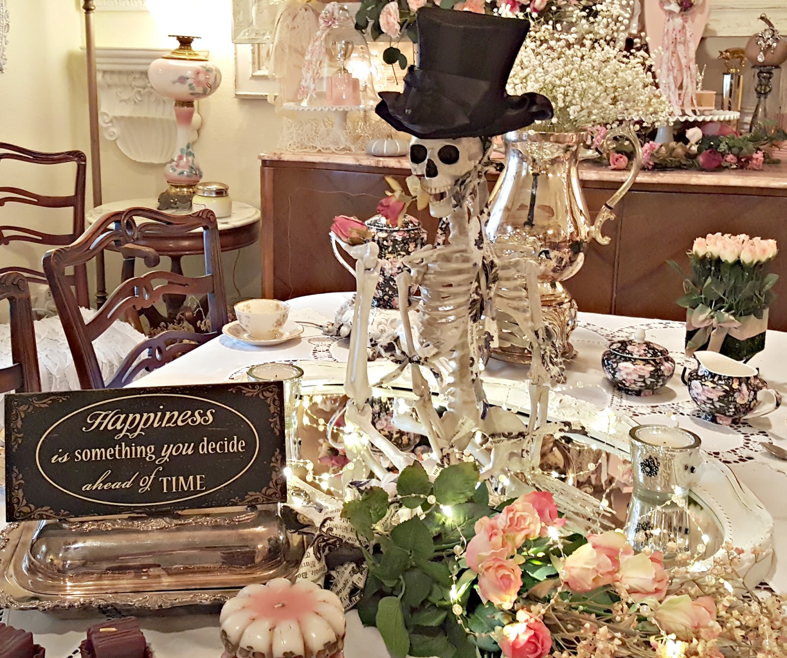 Penny's Vintage Home: Having Dessert at an Elegant Skeleton Tablescape