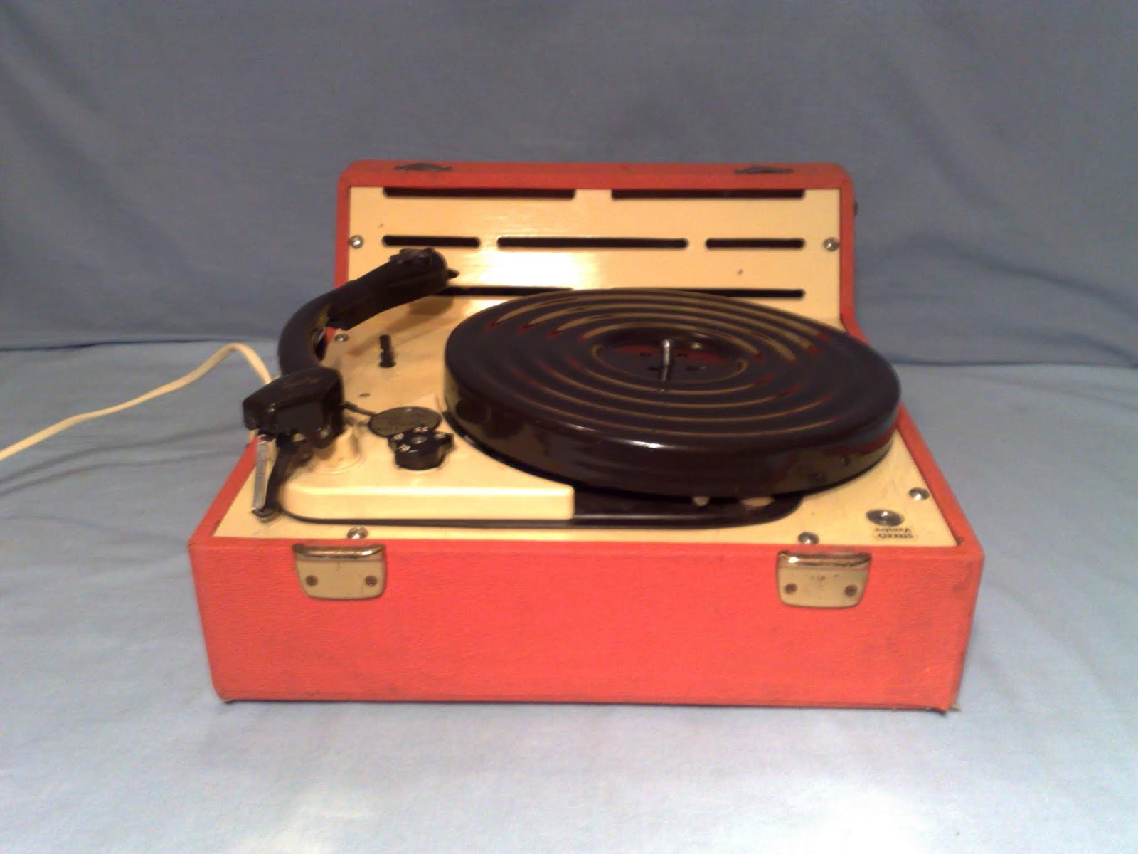 TOM's TECH TOYS: GARRARD TURNTABLES