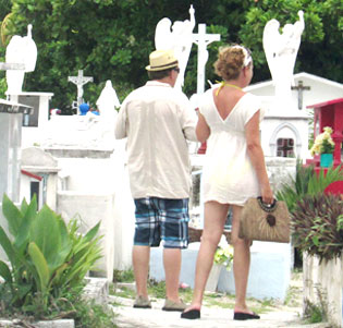 ISLA MUJERES DAILY NEWS & EVENTS: In Isla Mujeres Daily News Sunday ...