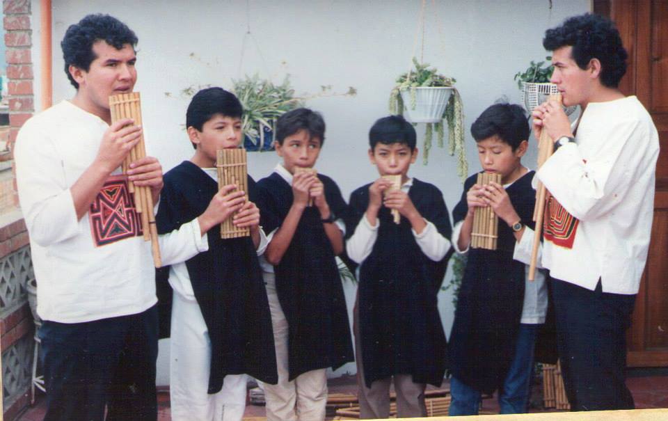 HISTORIA DE LA MUSICA ANDINA, suramericana EN COLOMBIA: LOS SIKURIS ...
