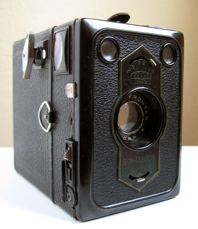 Zeiss Ikon Box Tengor - Ultimate Film Box Cameras