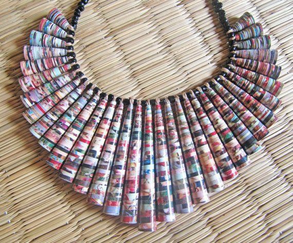 Paper jewellery necklace