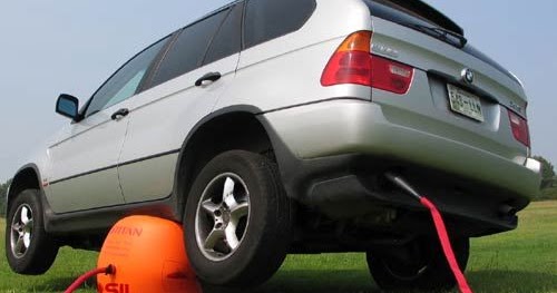 This Brilliant Car Jack Uses Your Cars Own Exhaust To Lift Your Car