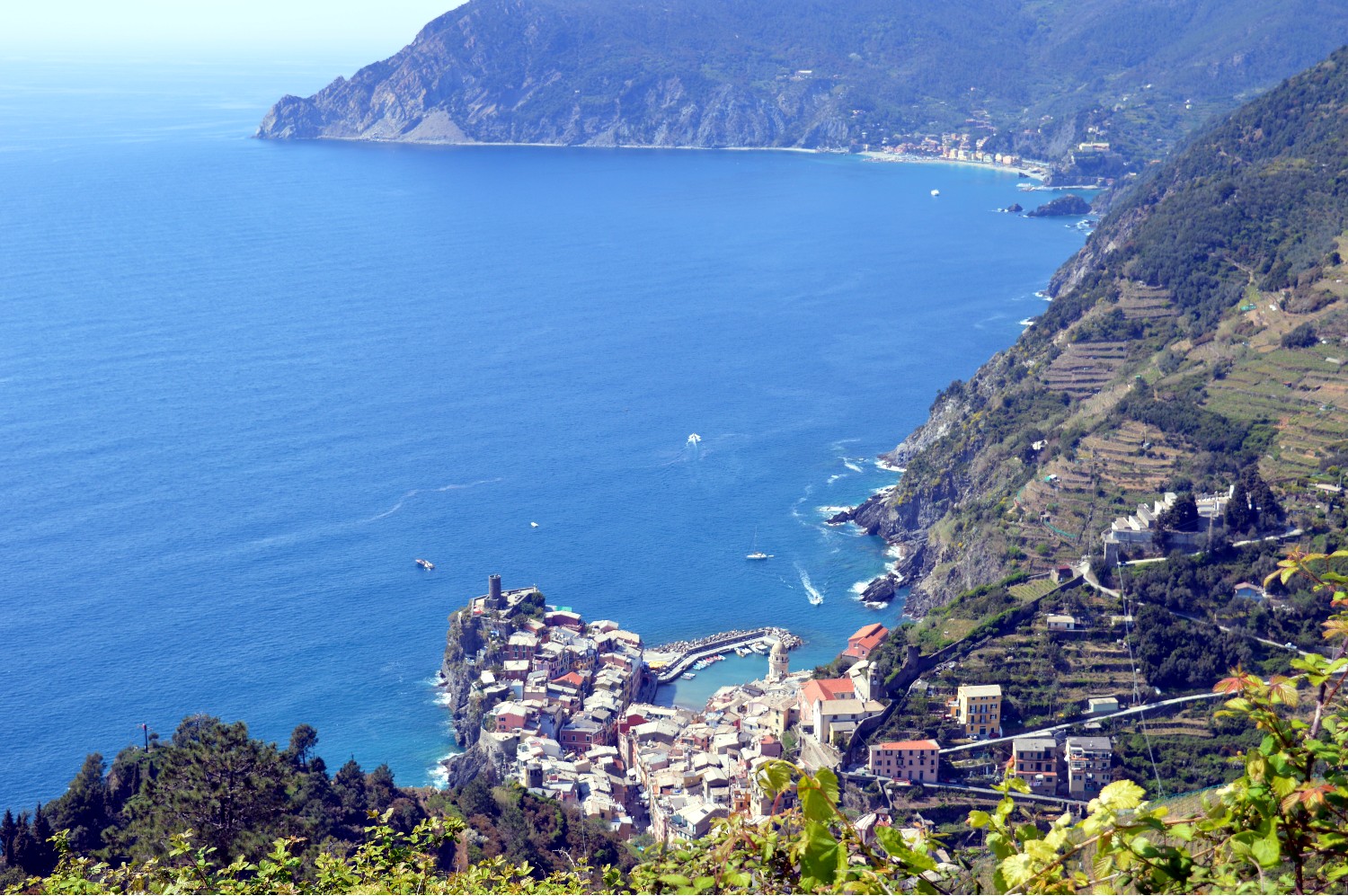 Le migliori escursioni trekking per scoprire le Cinque Terre a piedi ...