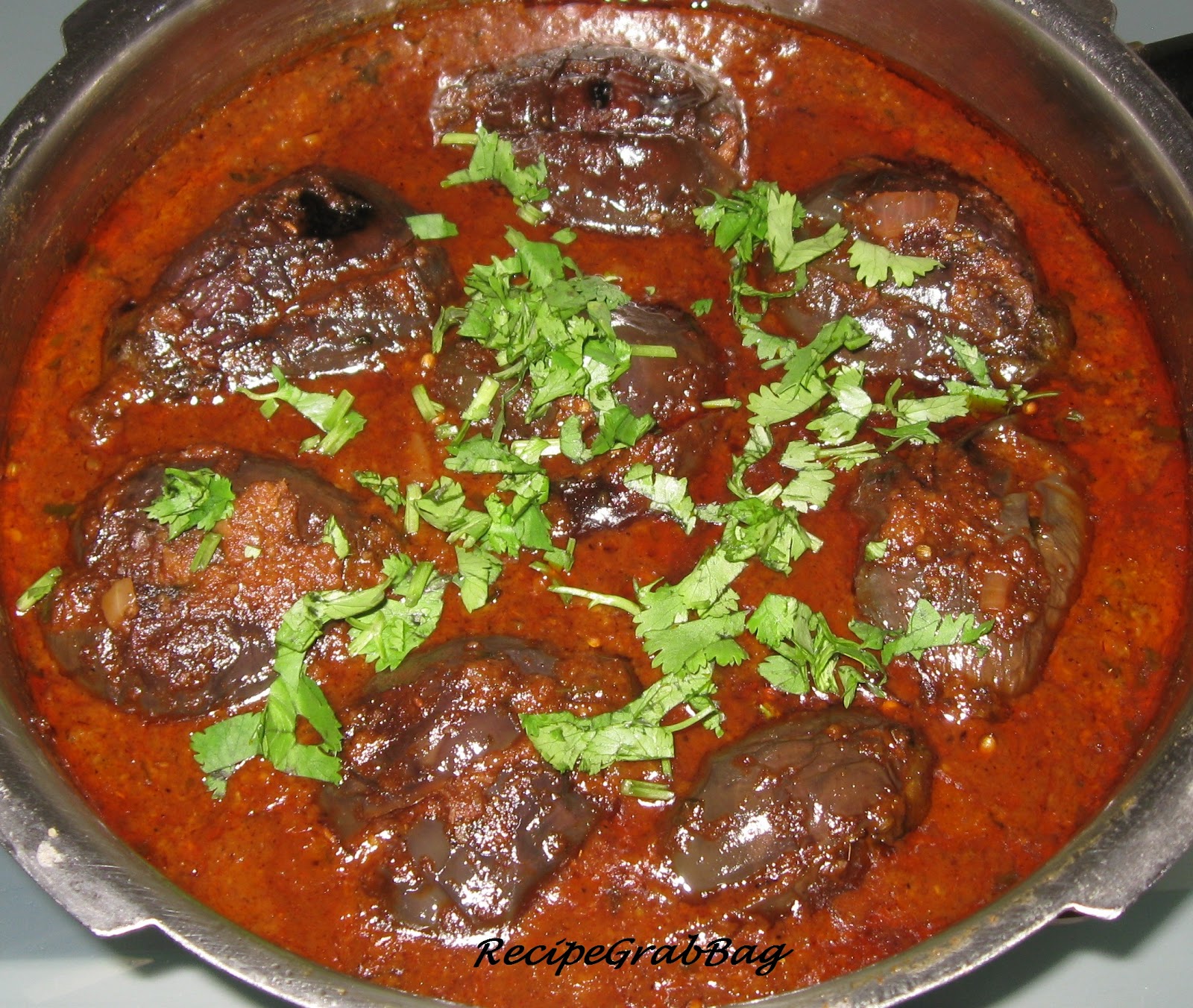 RecipeGrabBag: Bharli Vangi (Stuffed Eggplants)