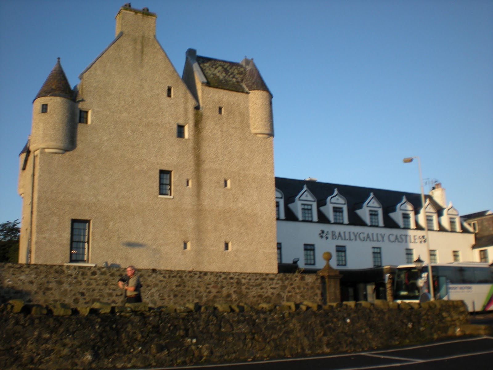 Tosh-Ma-Haul: Ballygally Castle