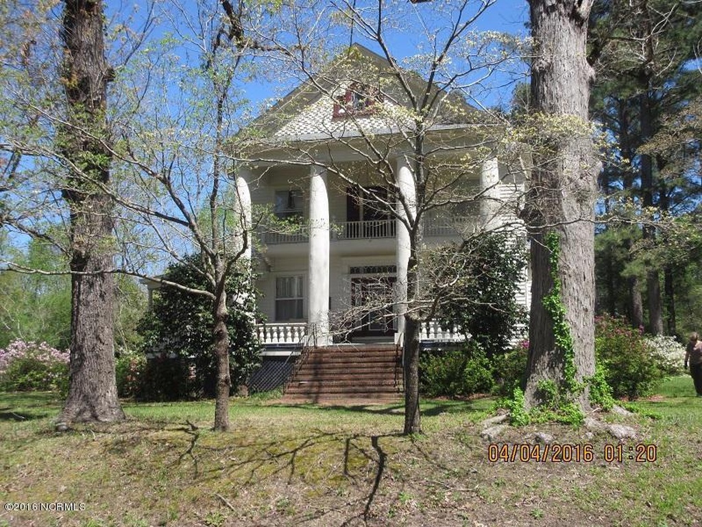 Sweet House Dreams: 1901 Southern Colonial Revival with Historic Church ...