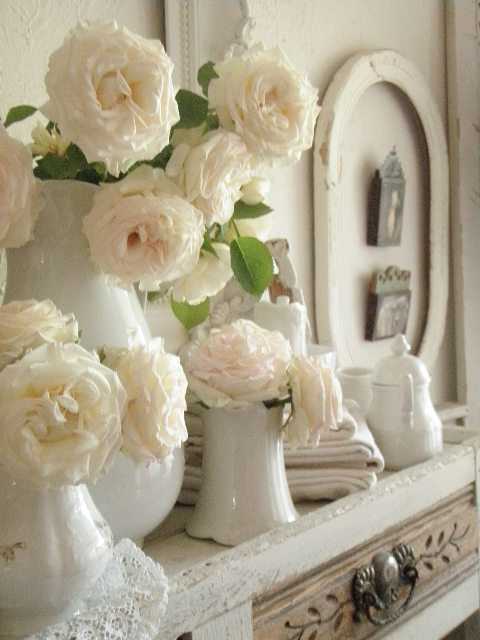 Cabin & Cottage : Romancing the Roses