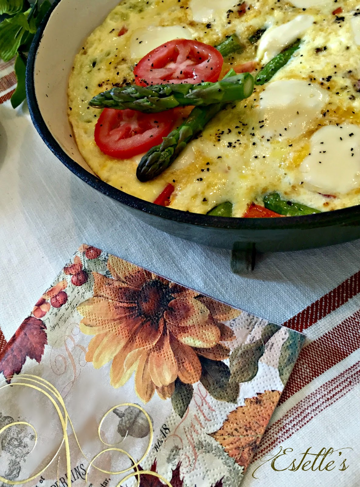 Estelle's: AN AUTUMN BRUNCH....COME GATHER AROUND OUR TABLE