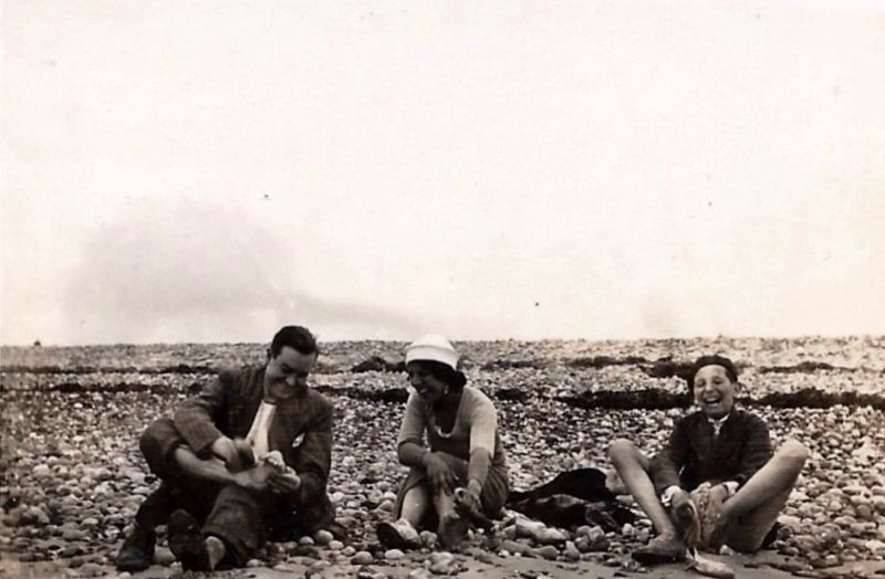 You Make Me Laugh! Here Is a Cool Snap Collection of People Laughing in ...